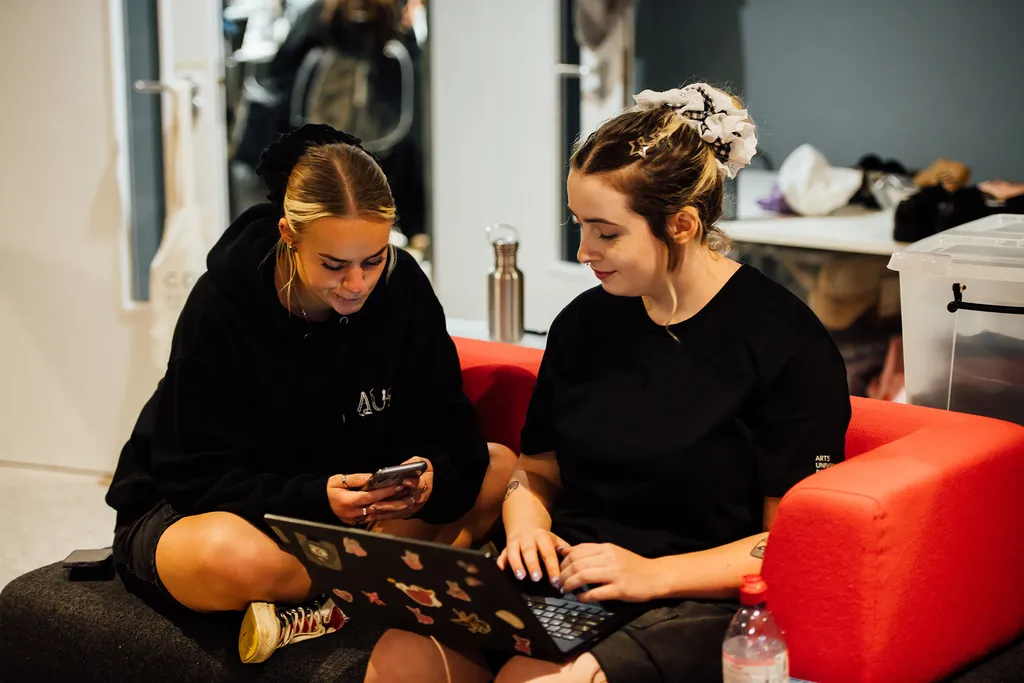 Amelia Bavin – AUB – Arts University Bournemouth