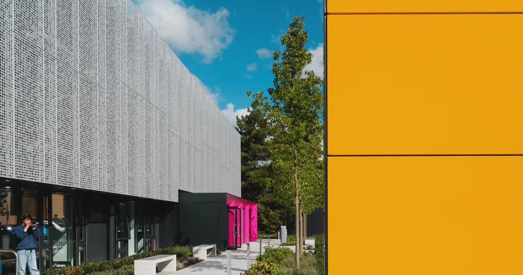 Working at AUB – AUB – Arts University Bournemouth