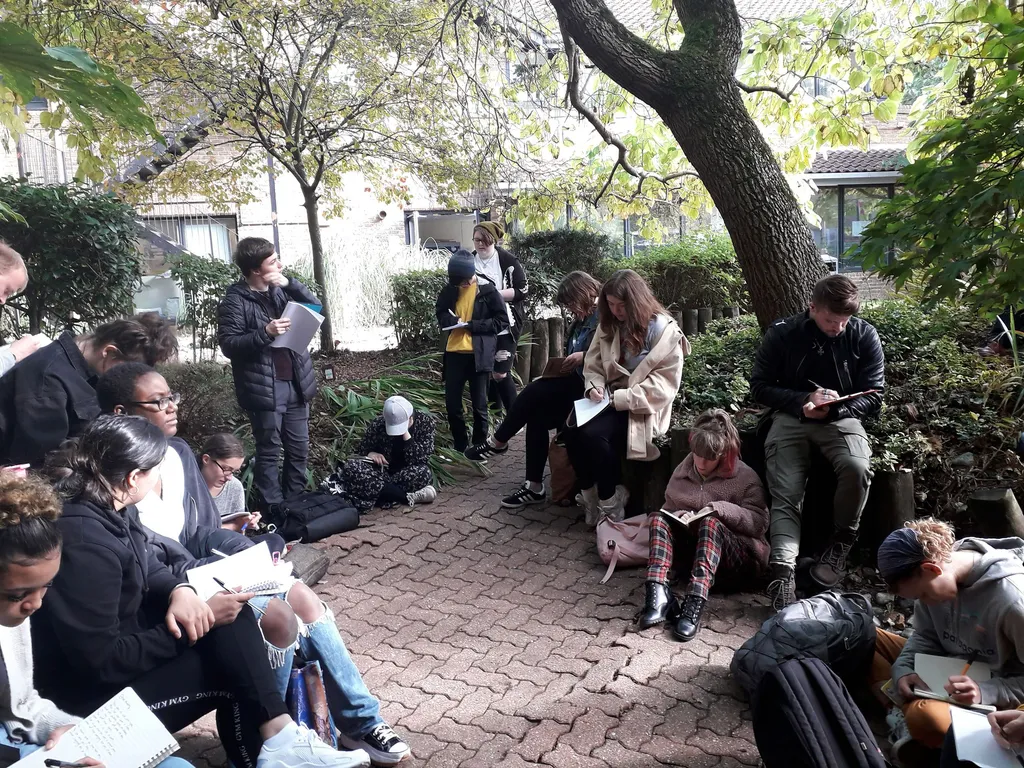 Dr Kevan Manwaring | AUB Staff Profiles