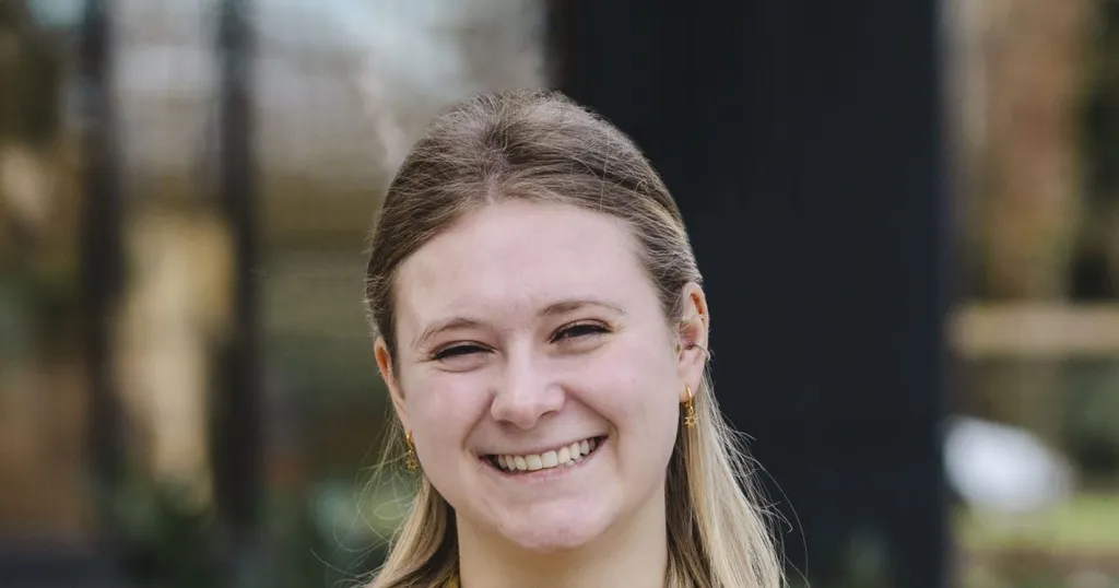 Anna Garrett | AUB Staff Profiles