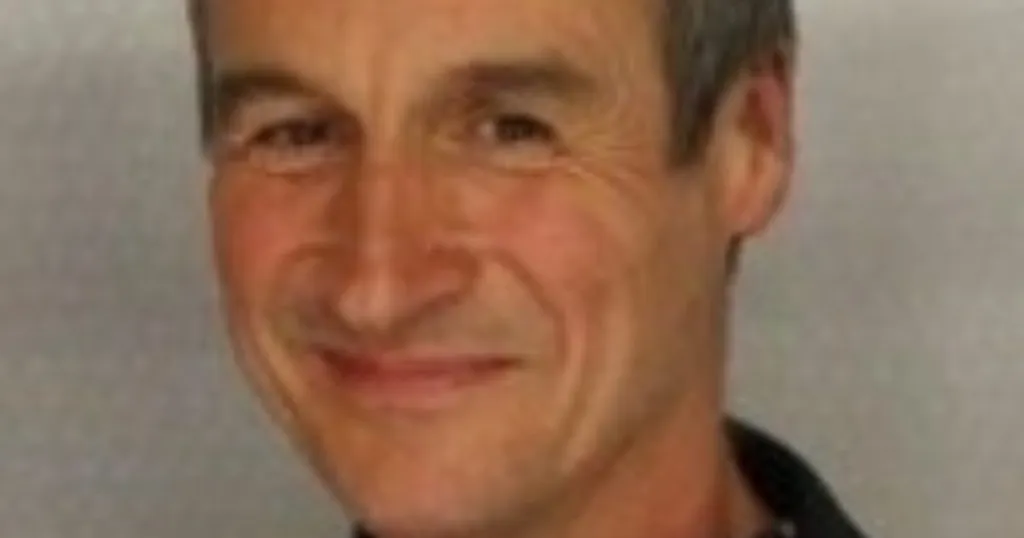 Tom Strudwick | AUB Staff Profiles