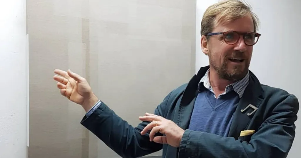 Associate Professor Dominic Shepherd | AUB Staff Profiles